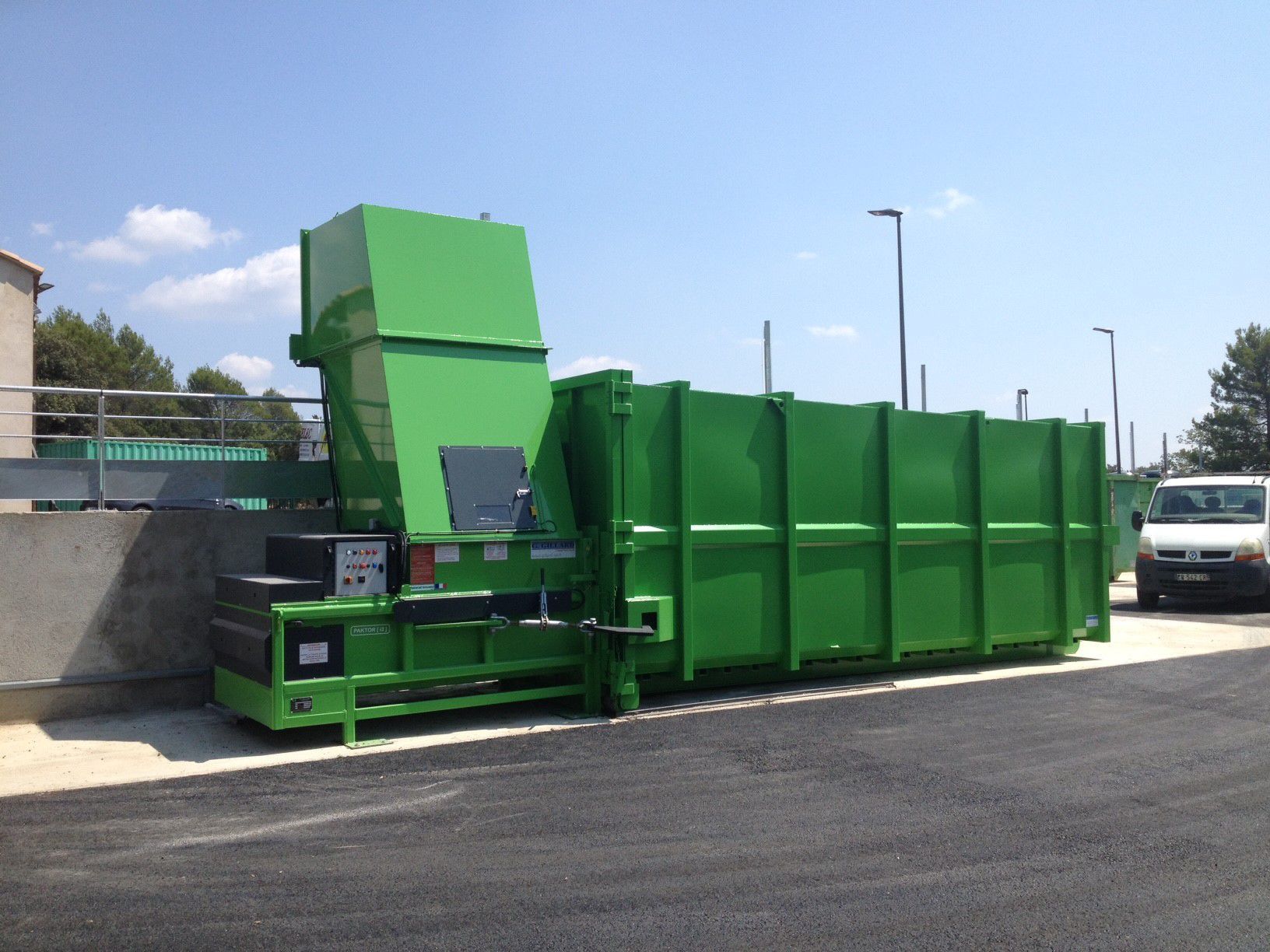 Compacteur de déchets carton - PAKTOR I.3 - 1500 - GILLARD SAS ...