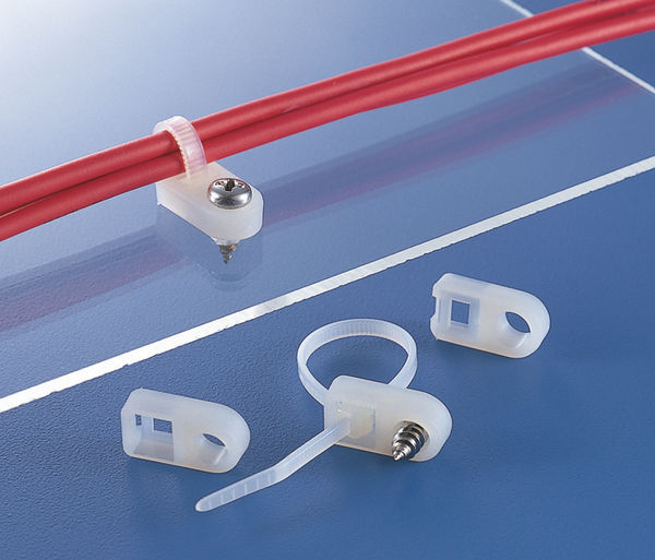 Embase pour collier de serrage en plastique - FH30 - HellermannTyton