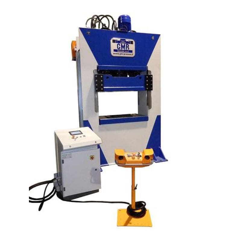 Presse hydraulique - 3951436 - GMR di Maffi Raimondo Srl - de formage ...