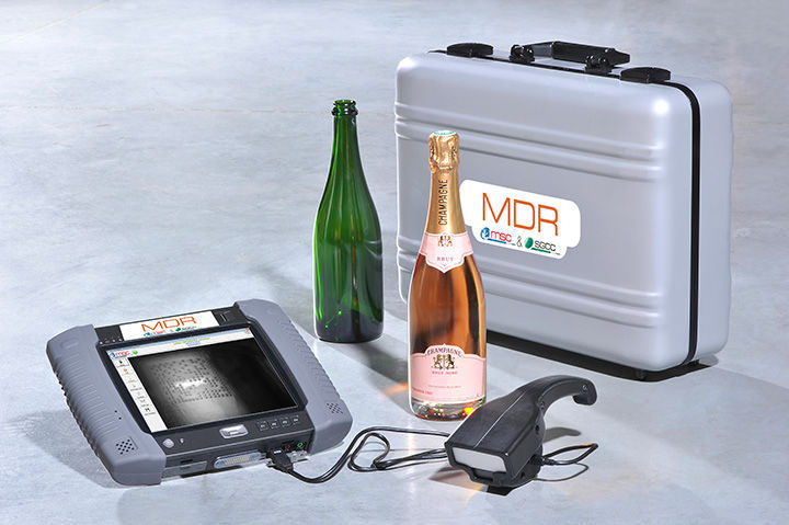 Lecteur pour code-barre et data-matrix à main - Tiama Group - laser