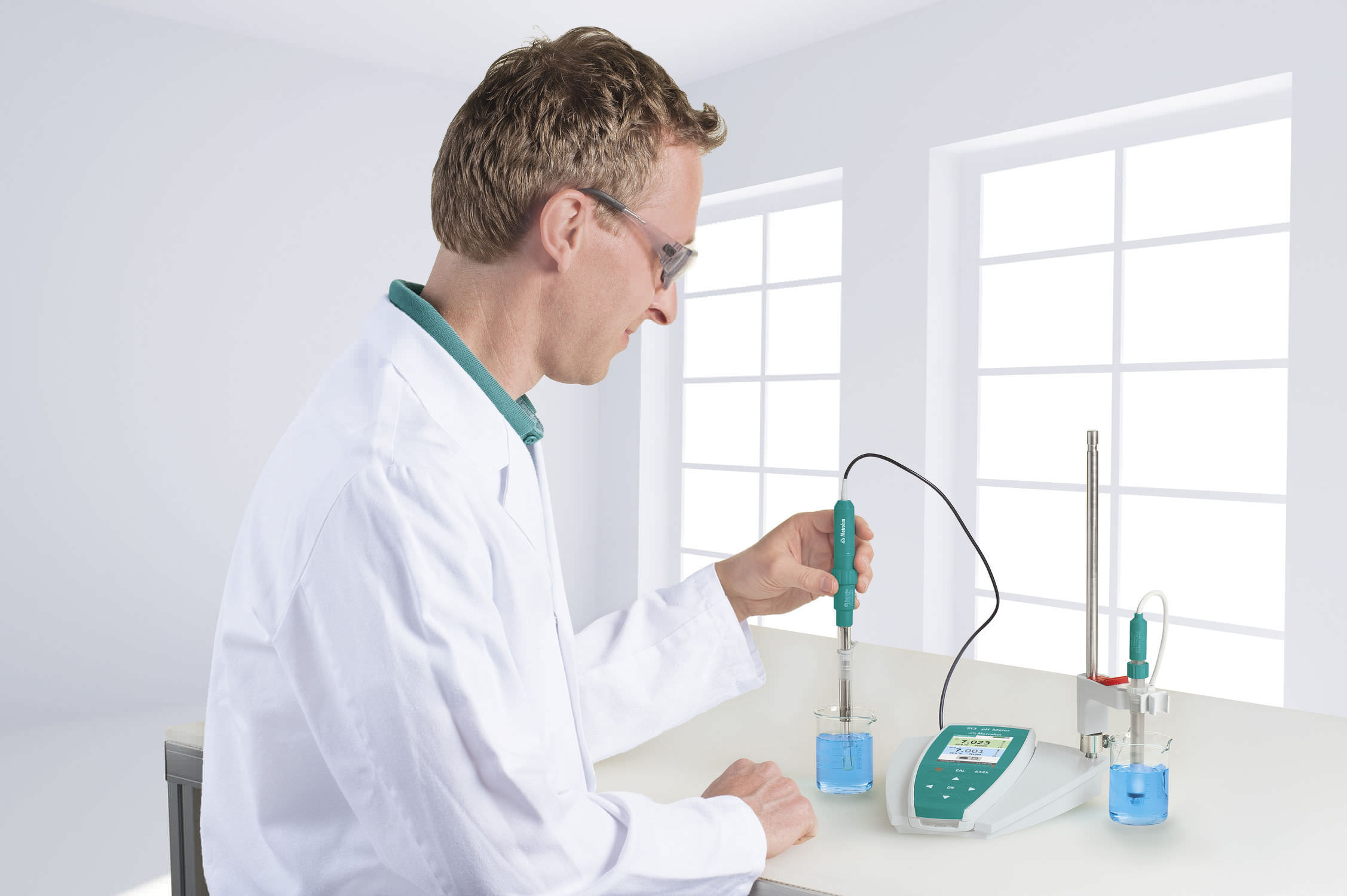 PH mètre portable - 913 pH Meter - Metrohm - de laboratoire / numérique / avec thermomètre