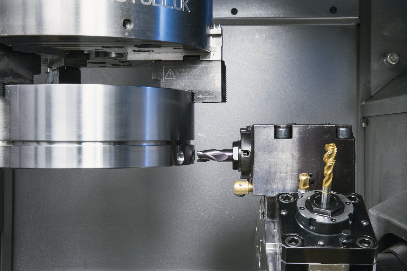 Machine de tournage CNC - VL 6 - EMAG GmbH & Co. KG - verticale / 2 ...