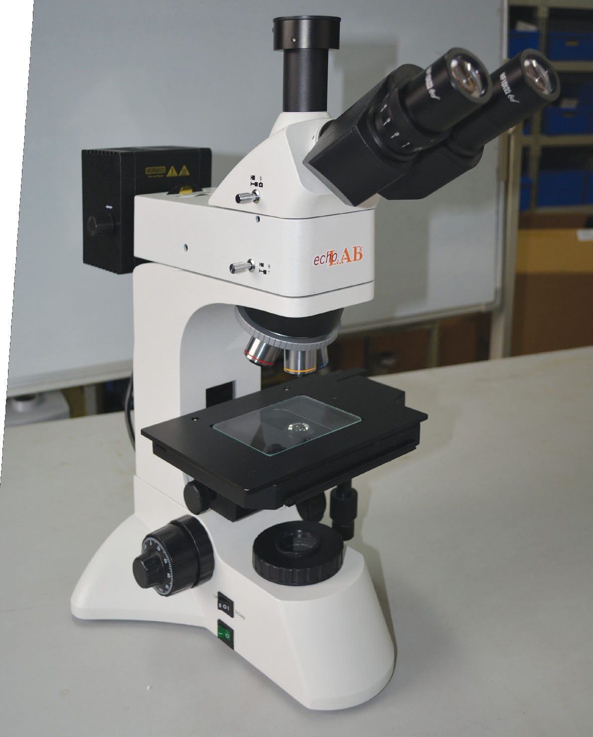 Microscope pour analyse - UM 210 - EchoLAB - droit / trinoculaire / à ...