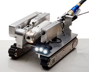 Robot d'inspection à chenilles - Versatrax 450™ - Inuktun InCommand ...