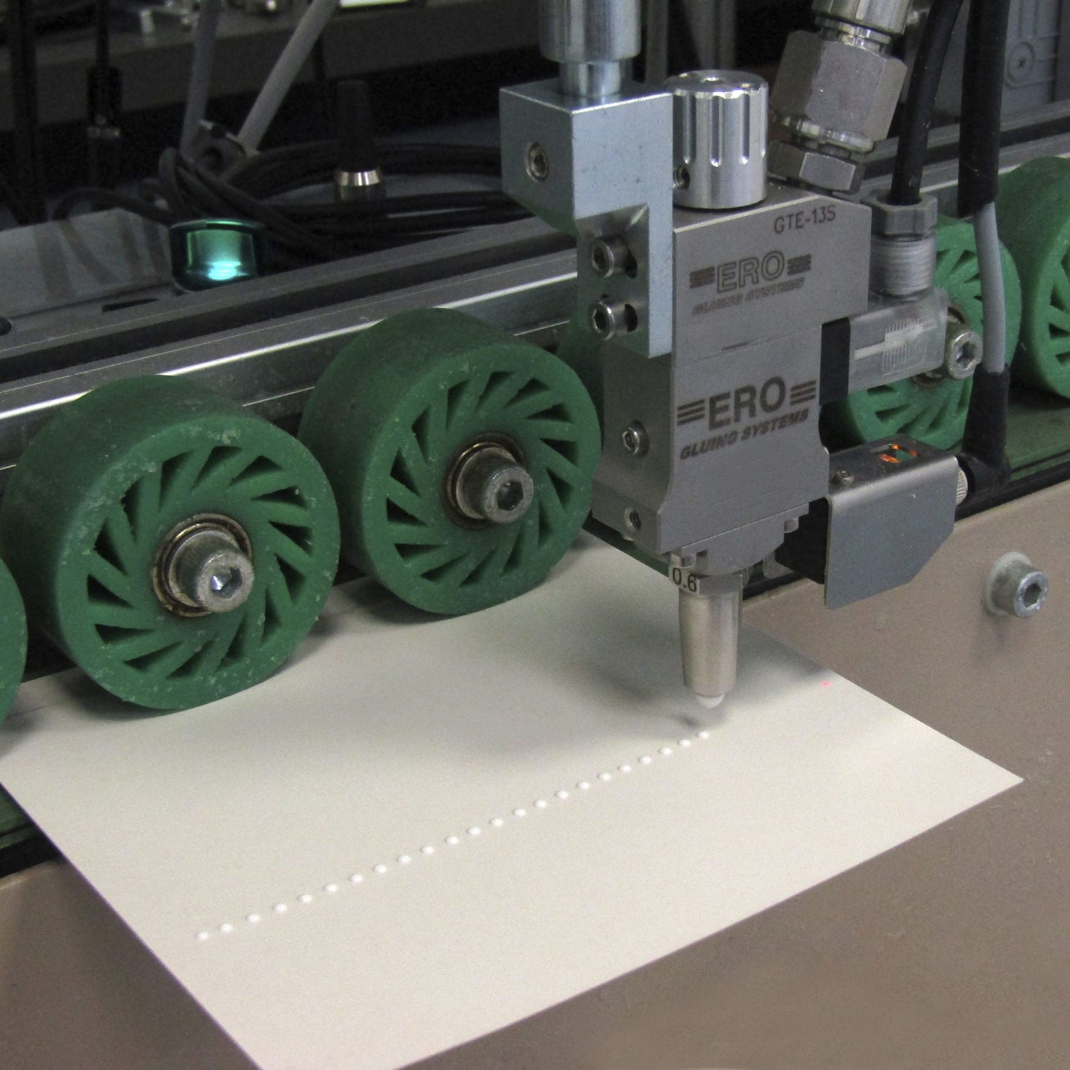 Machine d'application de colle froide - GTE-13/S&M - ERO Gluing Systems ...