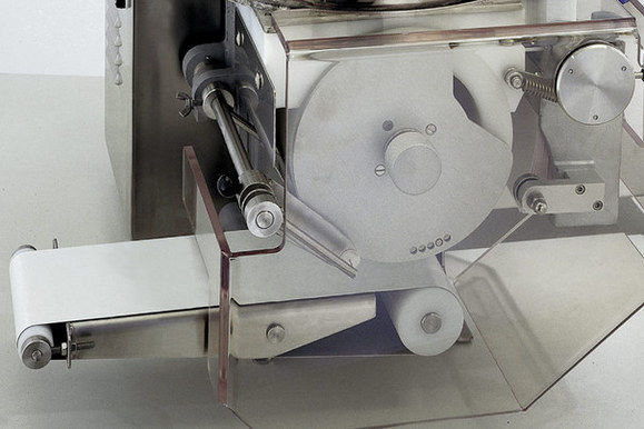 Machine de portionnement pour steaks hachés - Planus - C.R.M. s.r.l ...