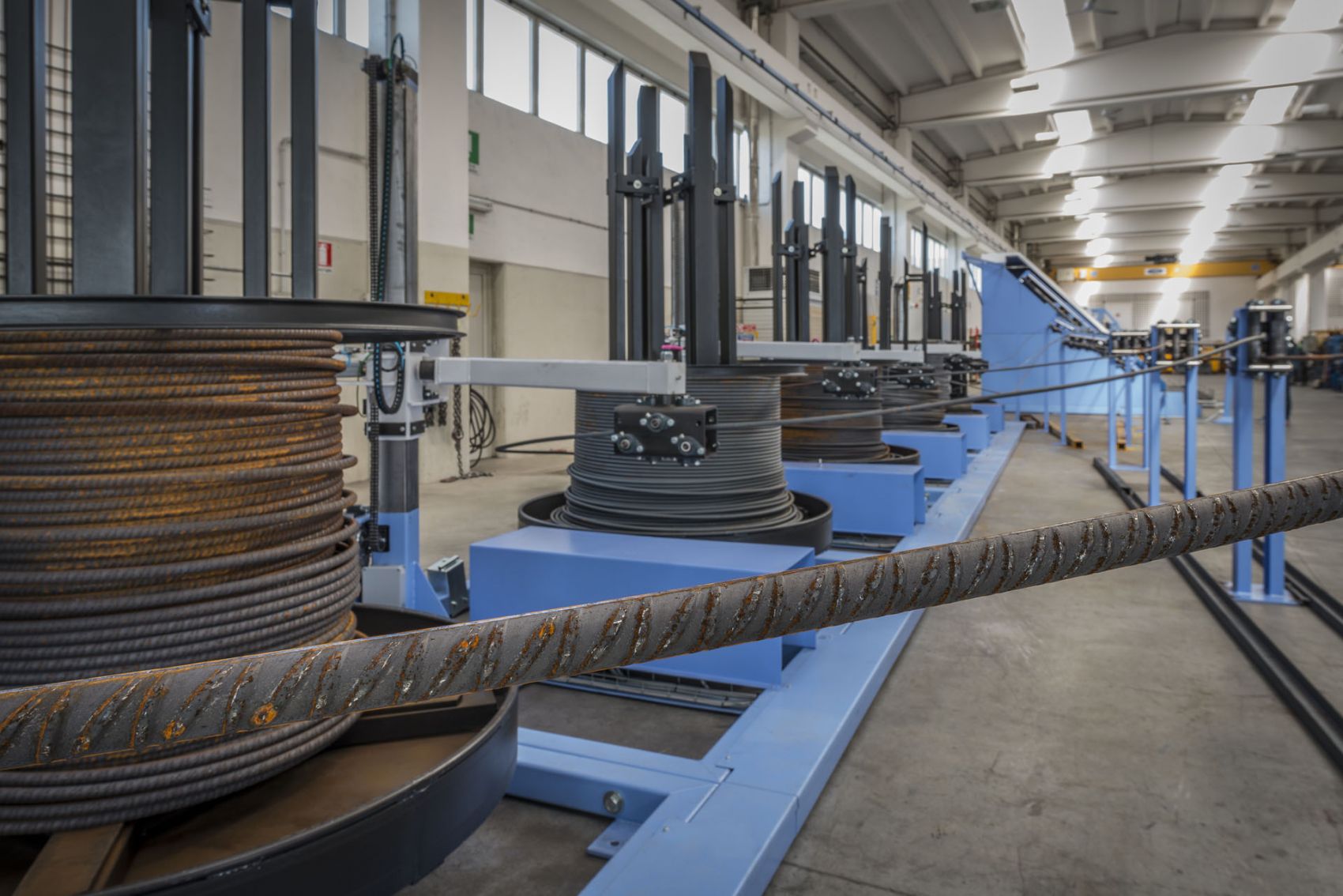 Machine à redresser et à couper pour fils - HEXA - A.W.M. S.p.A ...