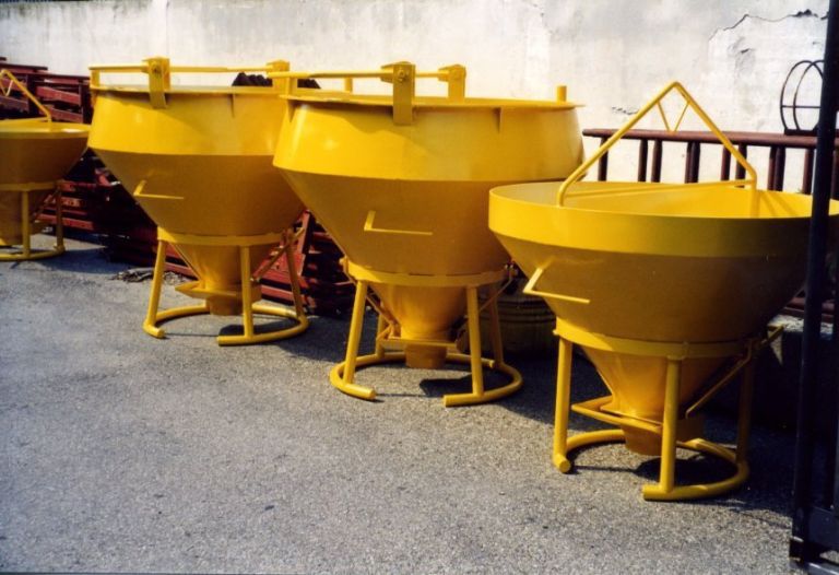 Godet malaxeur à béton - CSC SRL