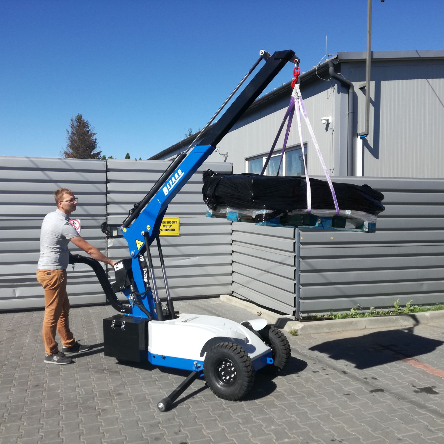 Mini-grue mobile - DG series - Befard - télescopique / pour manutention ...