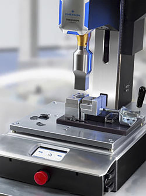Soudure par ultrasons - HTP Europe - plastique / pour le pharmaceutique ...