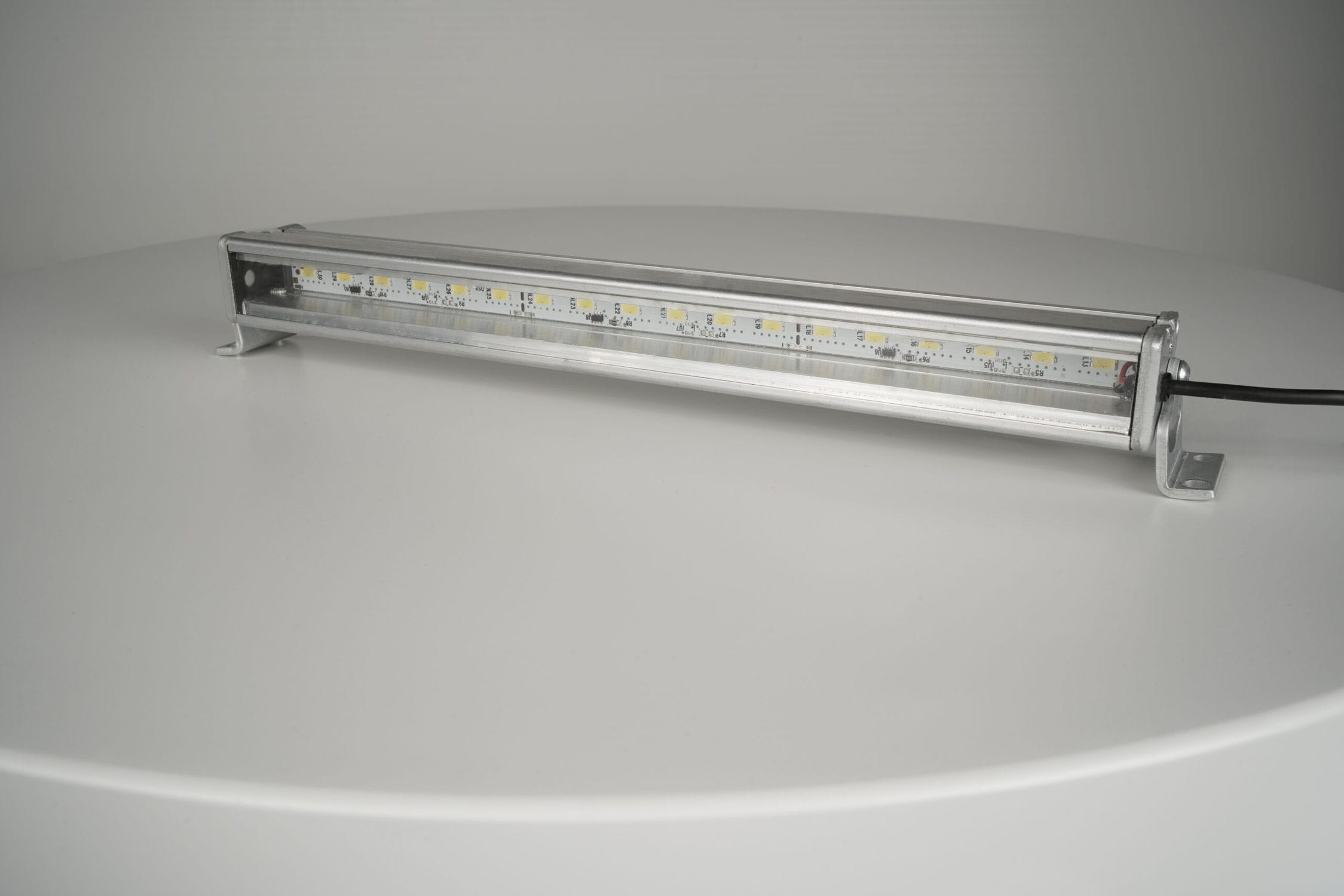 Barre d'éclairage - GEMHR series - GENESI ELETTRONICA SRL - à LED ...