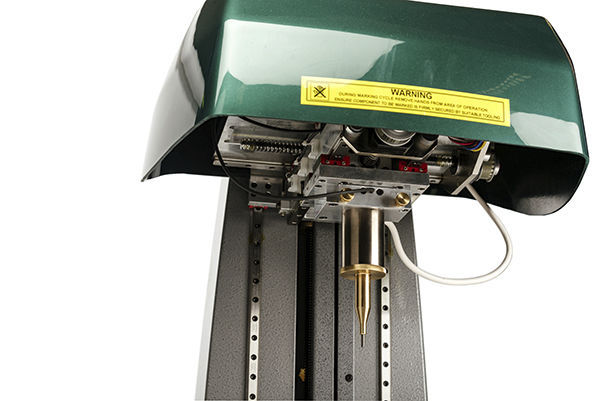 Machine de marquage par micro-percussion - BenchDot Deep Pneumatic 100 ...