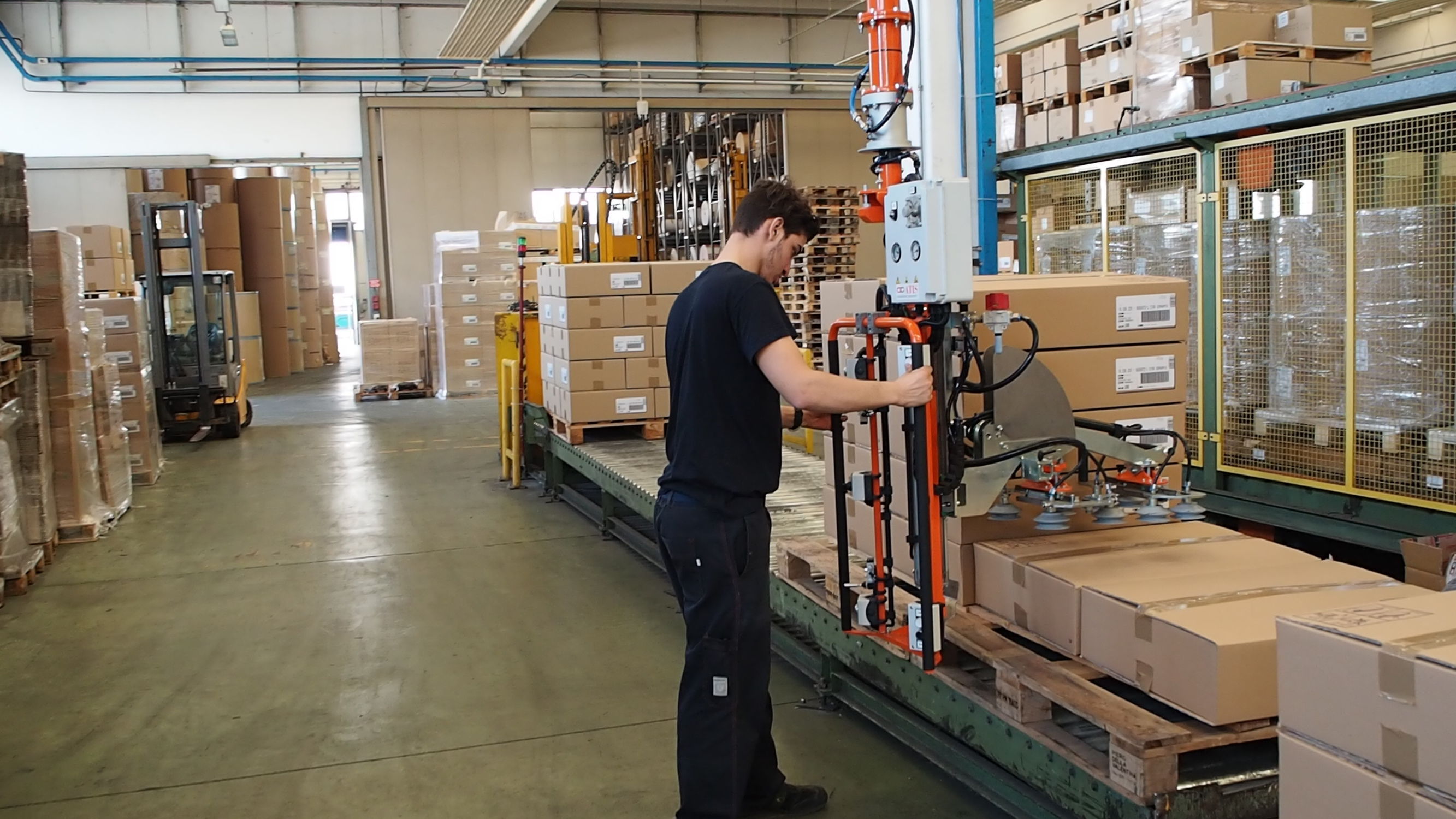 Bras manipulateur pneumatique / avec prise / avec ventouse / pour ...