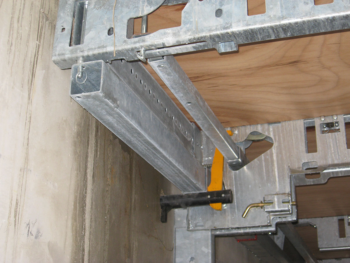 Plateforme de travail / suspendue / pour coffrage - PTE-C - Sateco - Vidéos