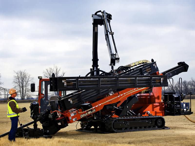 Foreuse horizontale directionnelle - JT100 - The Charles Machine Works ...