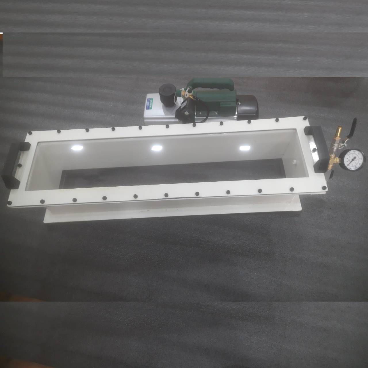 Testeur d'étanchéité à vide - BETFBV - Burhani Engineering Technology ...