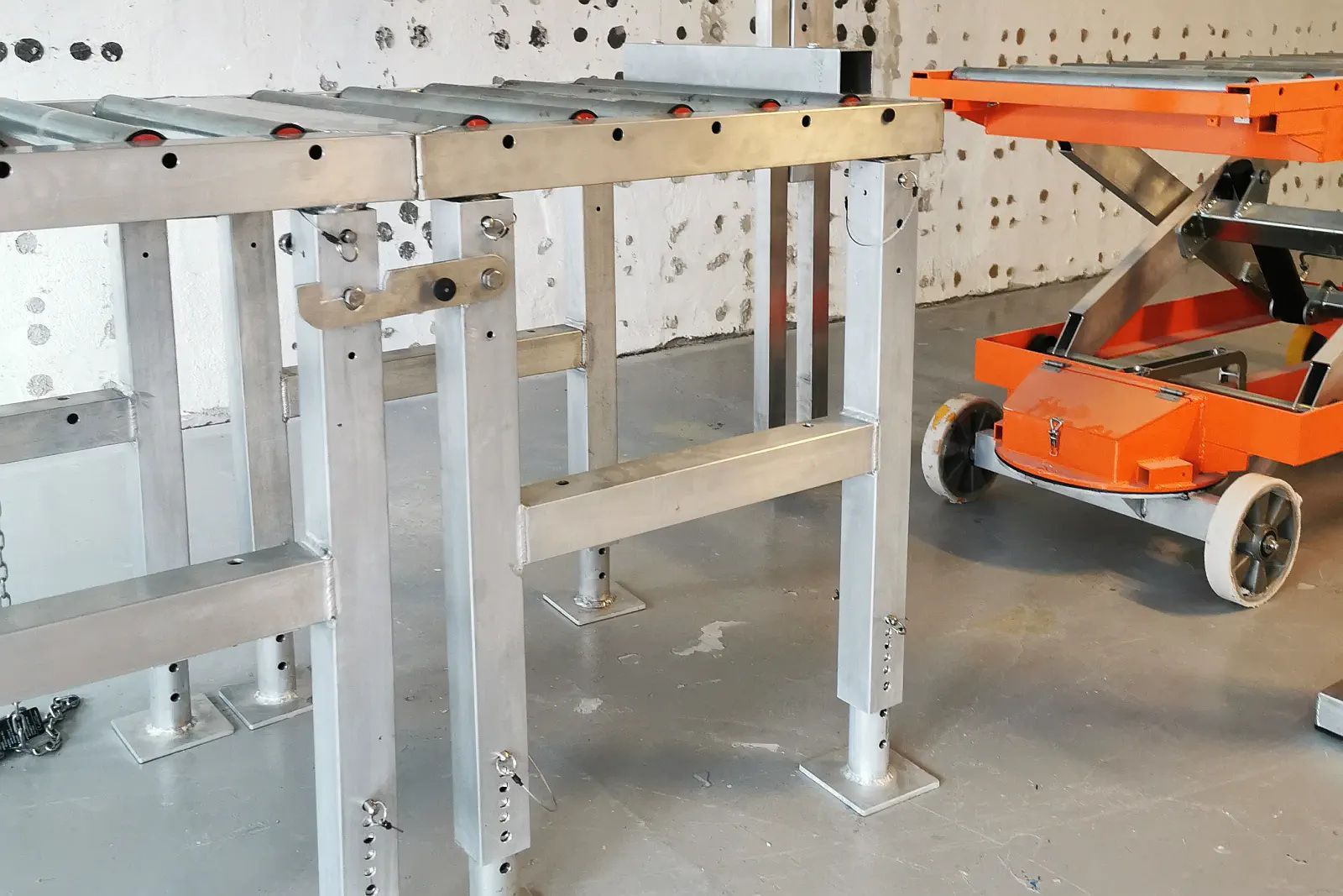 Table à rouleaux pour convoyeur à rouleaux - Table series - Liftroller AS