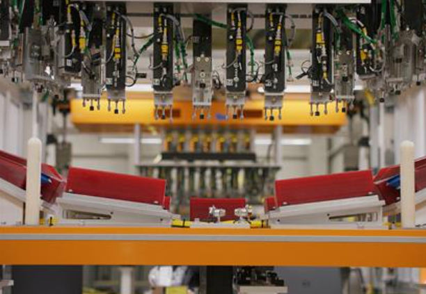 Système d'automatisation de production - JR Automation - A Hitachi ...