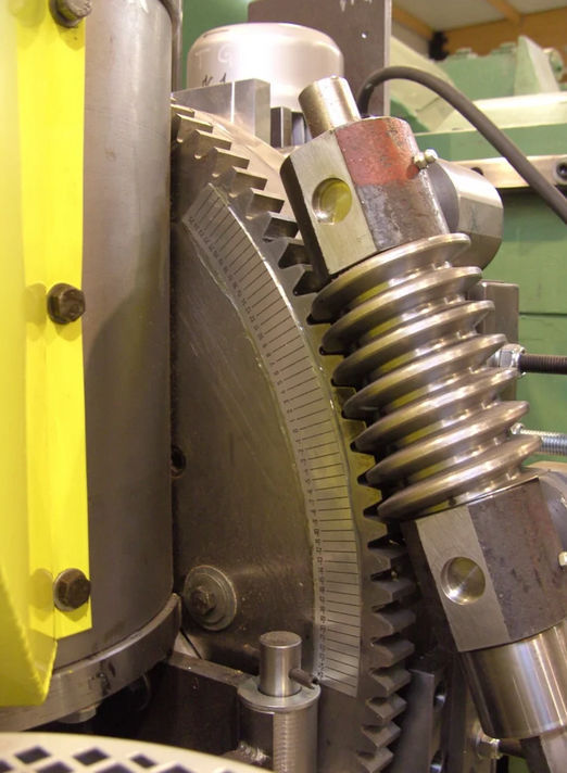 Système d'inclinaison électrique - François ABELARD ENGINEERING