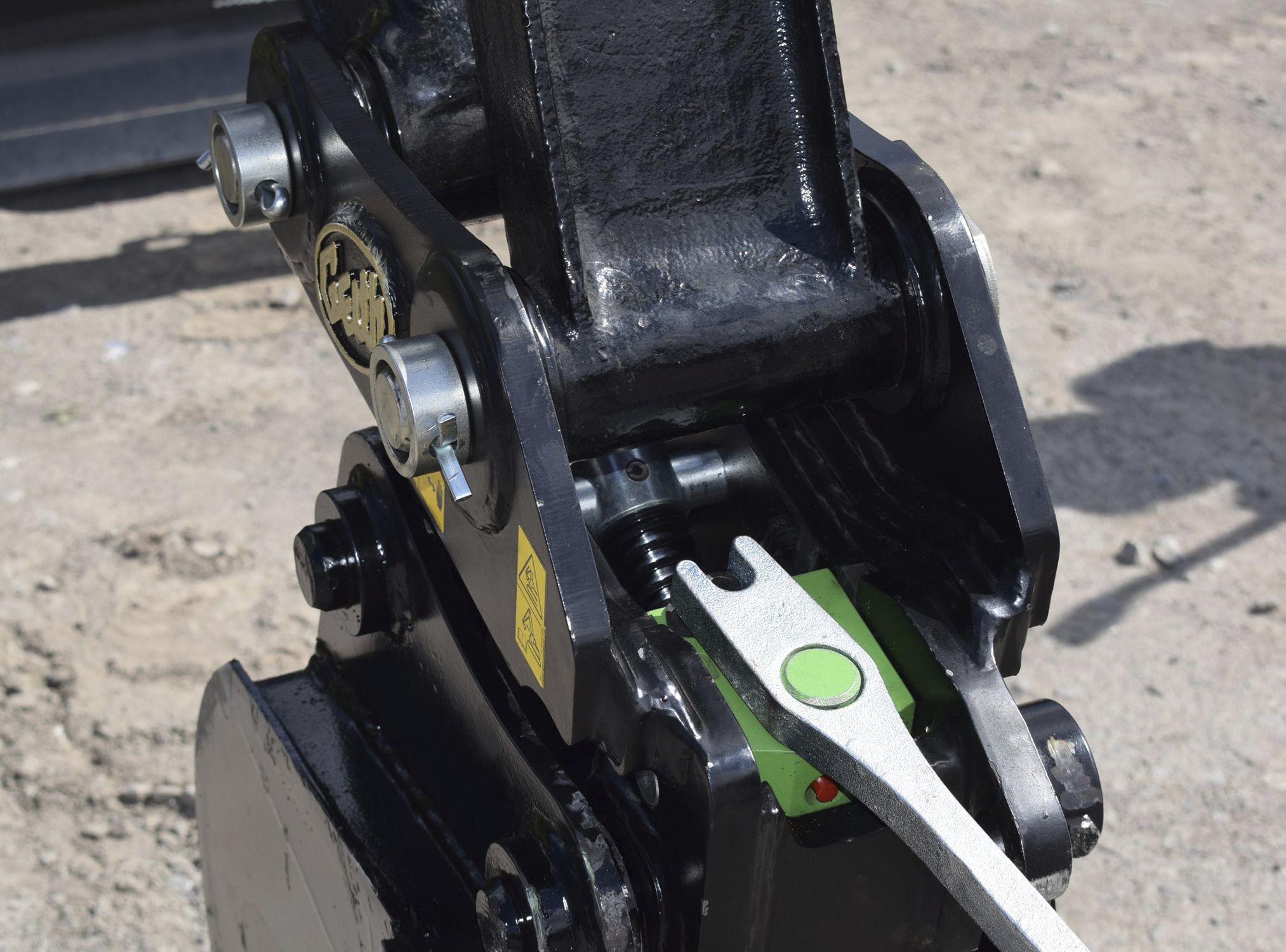 Système d'attache rapide - Geith International Ltd.