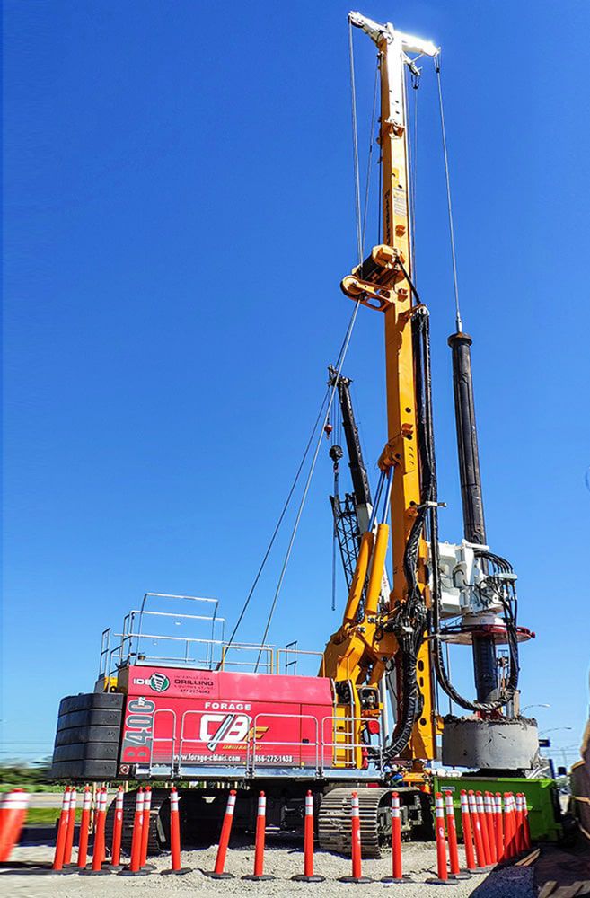 Foreuse de pieux de fondation / sur chenilles / rotative / hydraulique ...