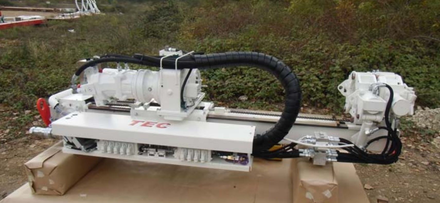 Foreuse de consolidation de tunnel - BETM - TEC System - automotrice ...