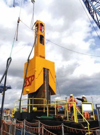 Marteau de battage hydraulique - CG180, CG210, CG240, CG300 - BSP ...