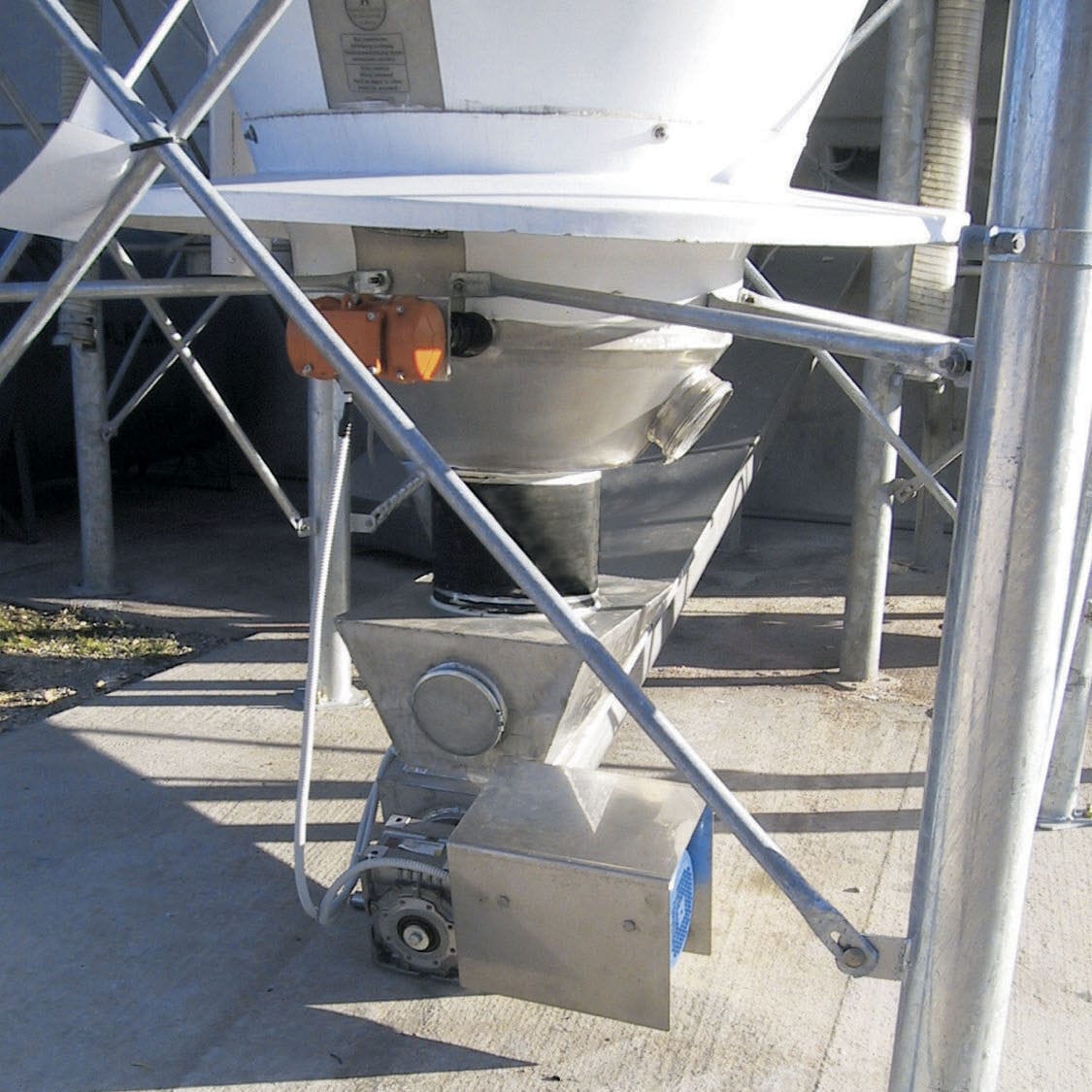 Silo pour le lait - Milksilos - AGRITECH SRL - pour poudres / pour ...