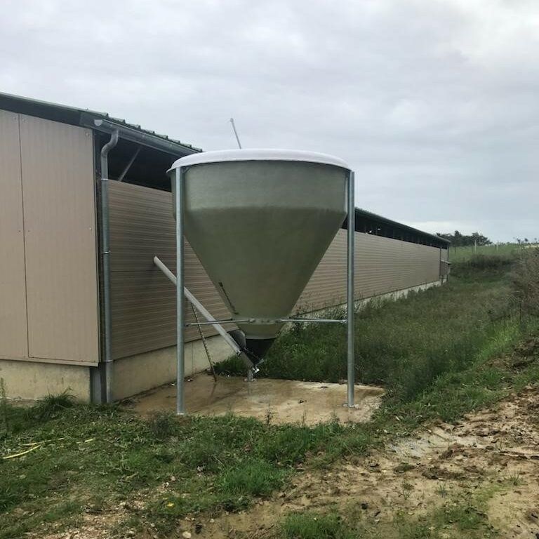 Silo pour transport en position verticale - Baby - AGRITECH SRL - en ...