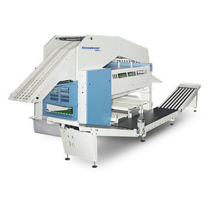 Machine de pliage de tissus - Speedline - Kannegiesser - électrique ...