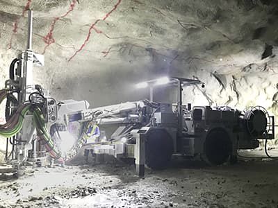 Foreuse multifonction - JTH2100A-F - Furukawa Rock Drill - à roues ...