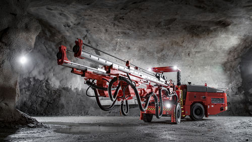 Foreuse jumbo pour tunnels - DD320S - Sandvik Mining and Rock ...