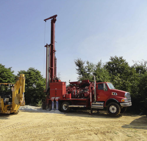 Foreuse de puits géothermiques - T455WS - SCHRAMM, INC. - sur camion ...