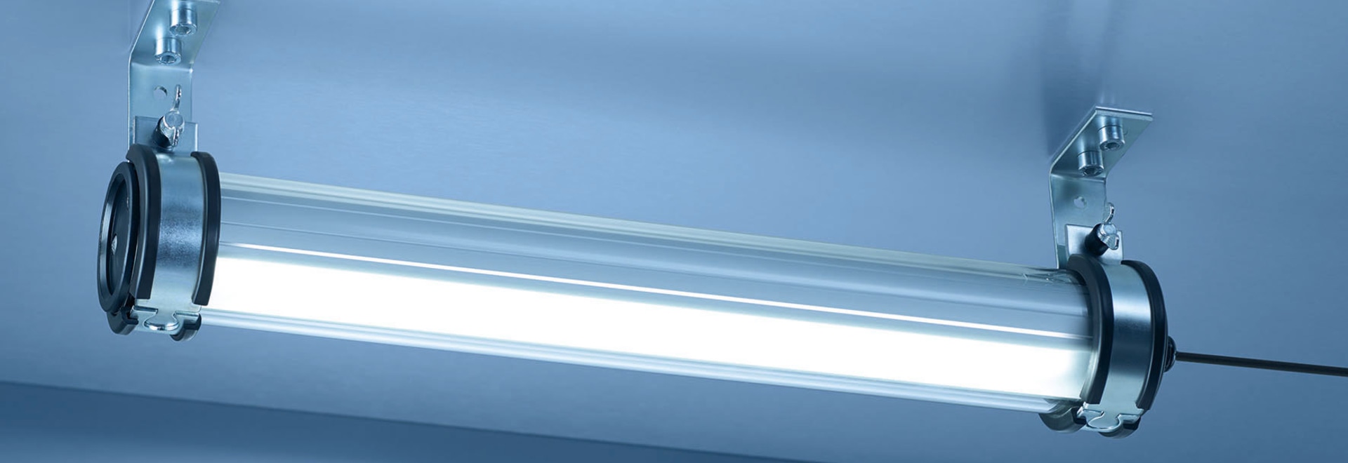 Appareils d'éclairage de tube de Waldmann LED - Peter-Henlein-Straße ...