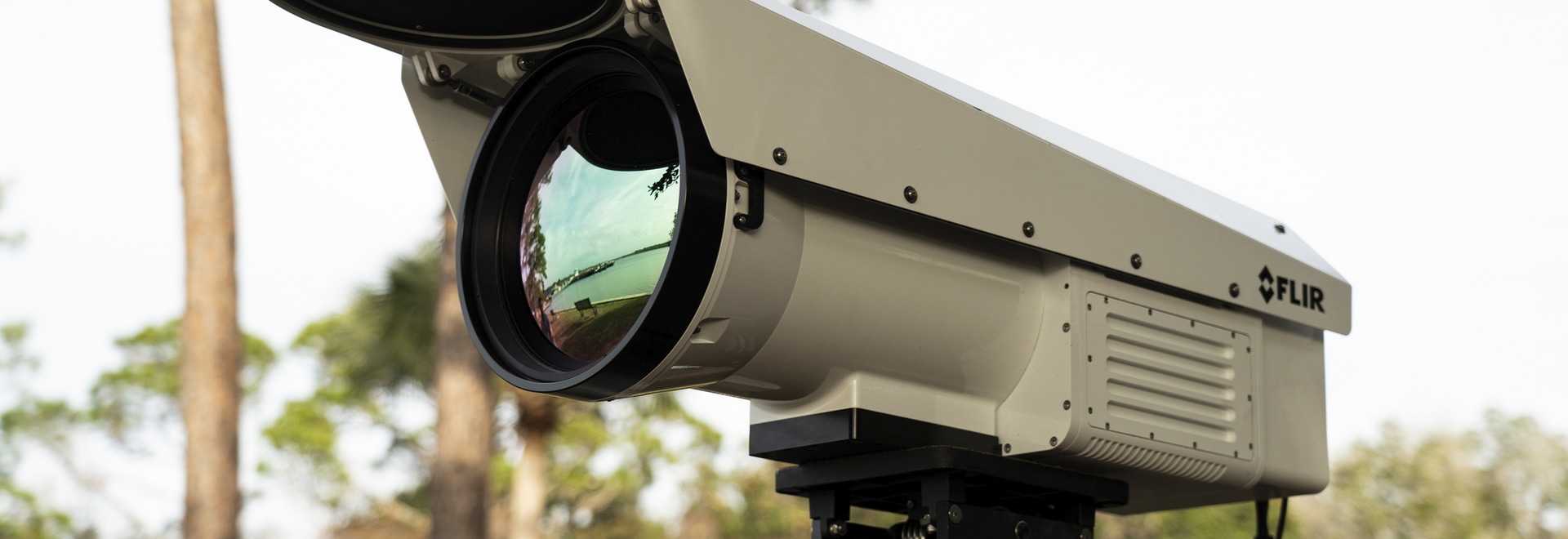 Caméra thermique pour les applications à longue portée et à haute ...